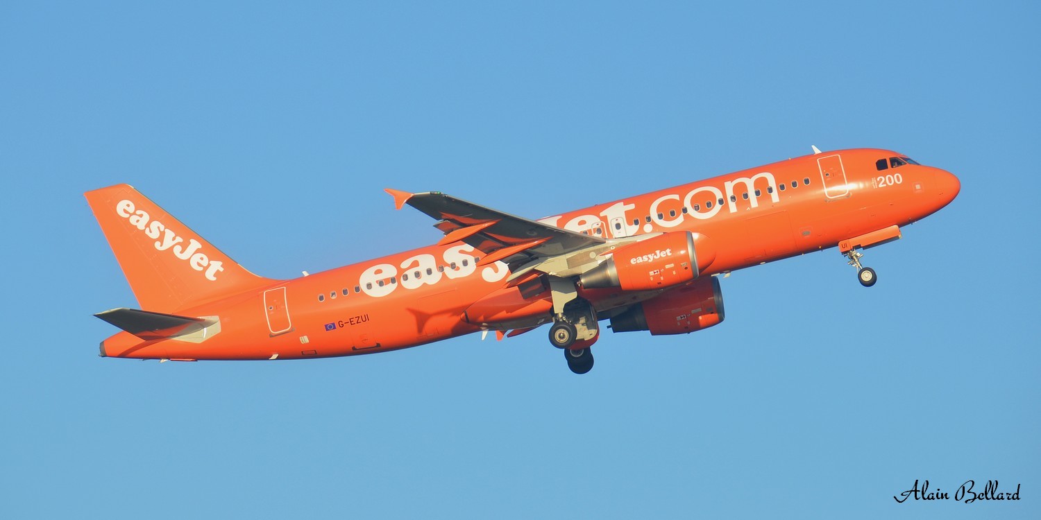 [G-EZUI] A320 EasyJet 200th Airbus c/s
