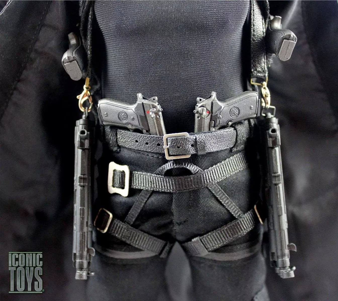 ICONIC TOYS - MATRIX - NEO