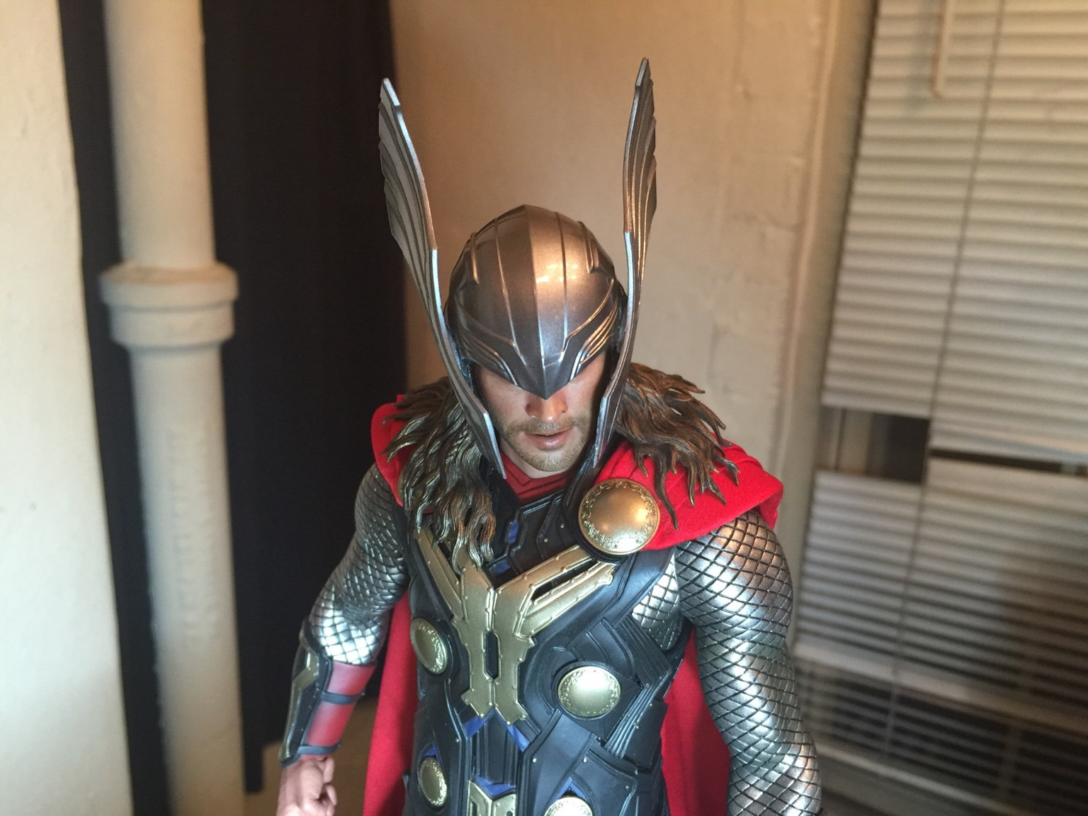 THOR : THE DARK WORLD - THOR & LIGHT ASGARDIAN ARMOR (MMS224-225) - Page 4