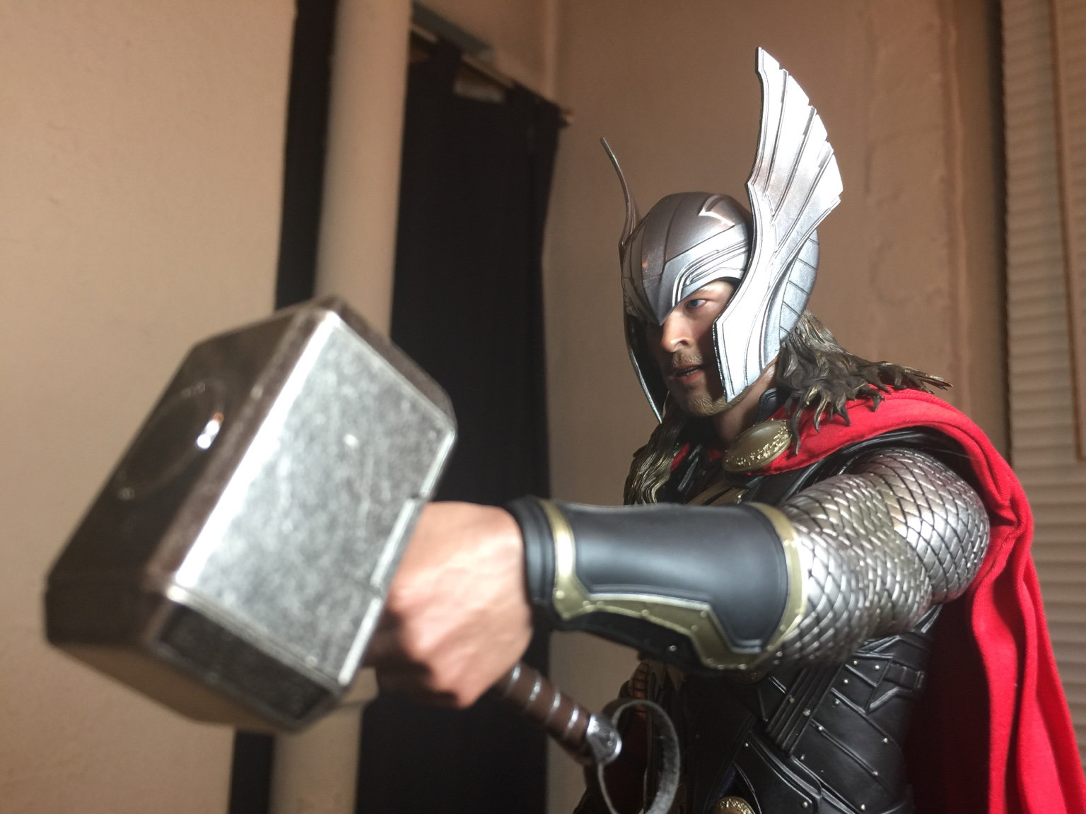 THOR : THE DARK WORLD - THOR & LIGHT ASGARDIAN ARMOR (MMS224-225) - Page 4