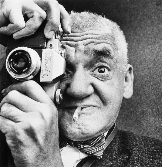 WEEGEE. ARTHUR FELLIG. PHOTOGRAPHE.