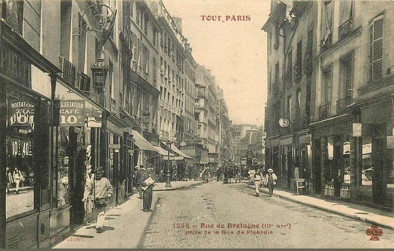 PARIS LE MARAIS.RUE DE BRETAGNE. PHOTOS D'AUTREFOIS.