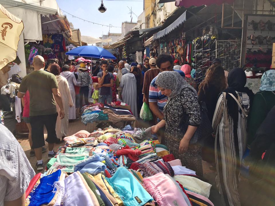 AU SOUK DE LA MÉDINA DE RABAT JUIN 2017. 3/4.