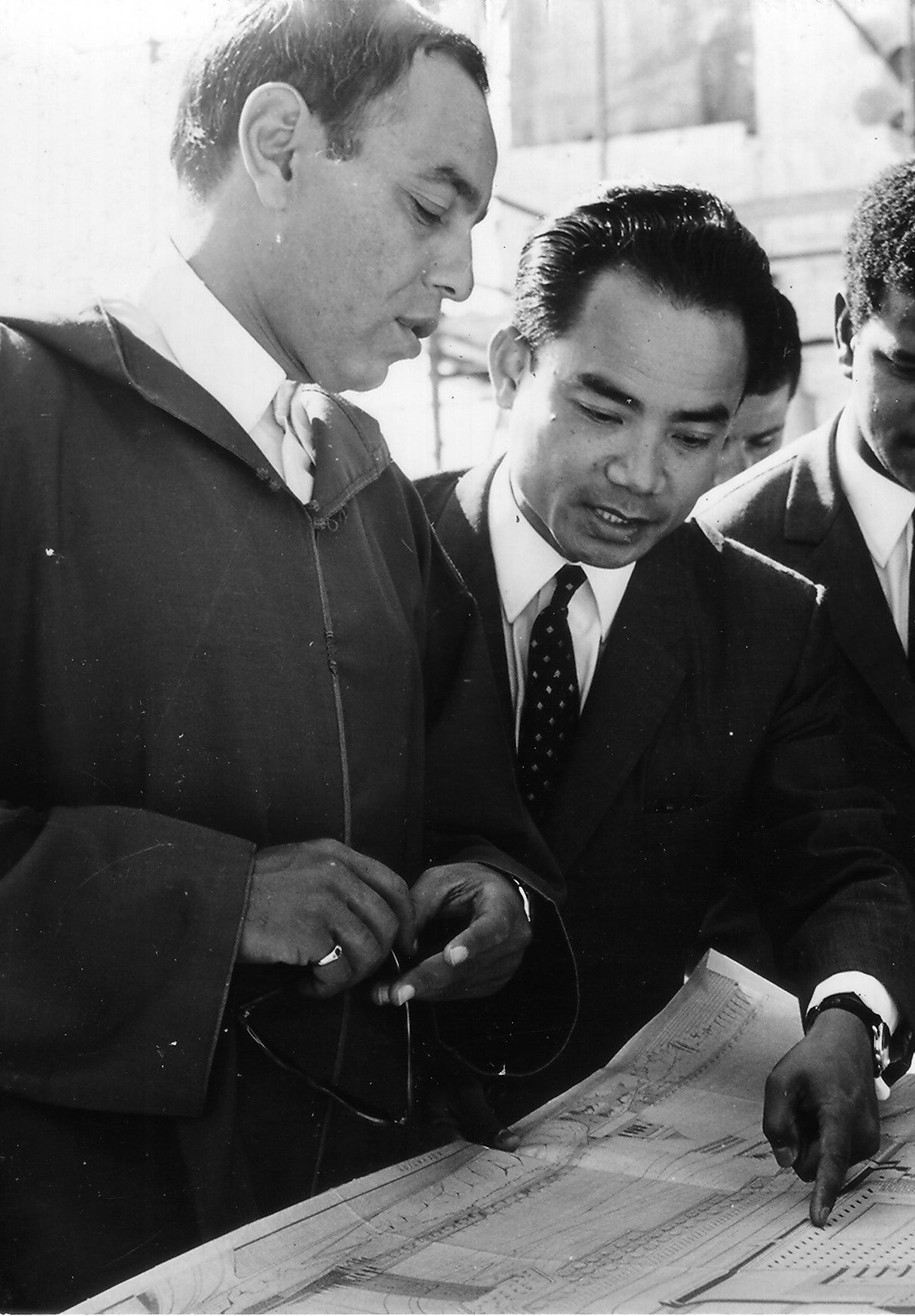 ERIC VO TOAN. L'ARCHITECTE DU MAUSOLEE MOHAMED V.