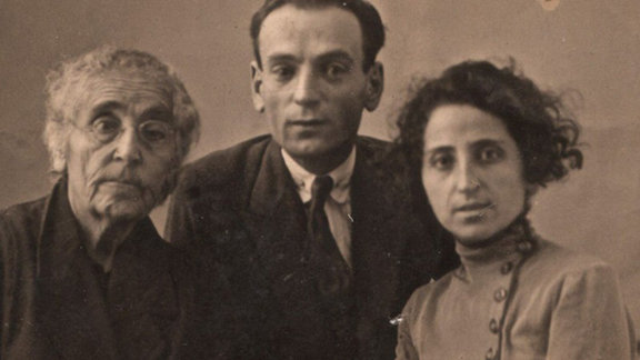 LES PARENTS DE CHARLES AZNAVOUR SAUVEURS DE JUIFS.