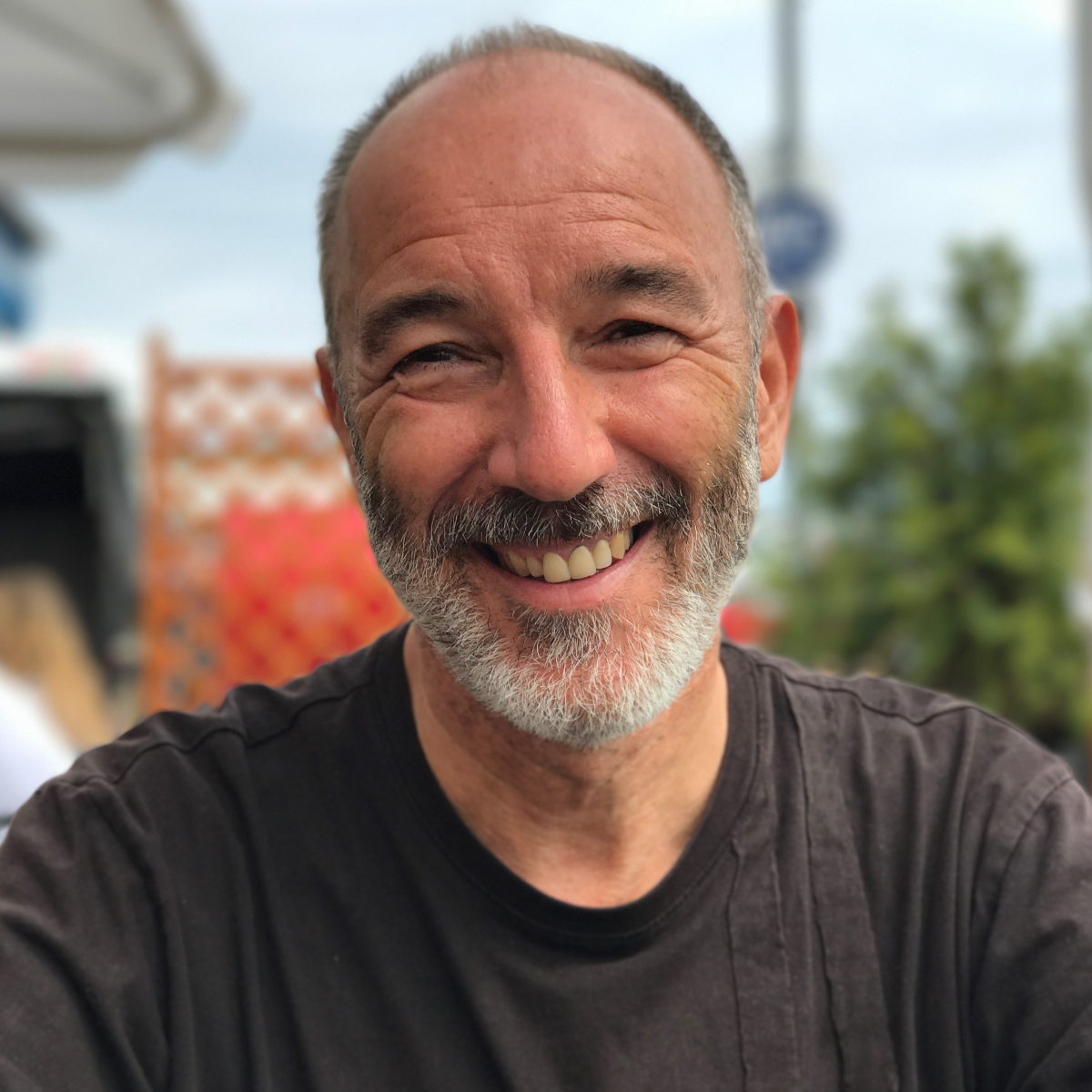 PIERRE BELLANGER. PDG FONDATEUR DE LA RADIO SKYROCK.