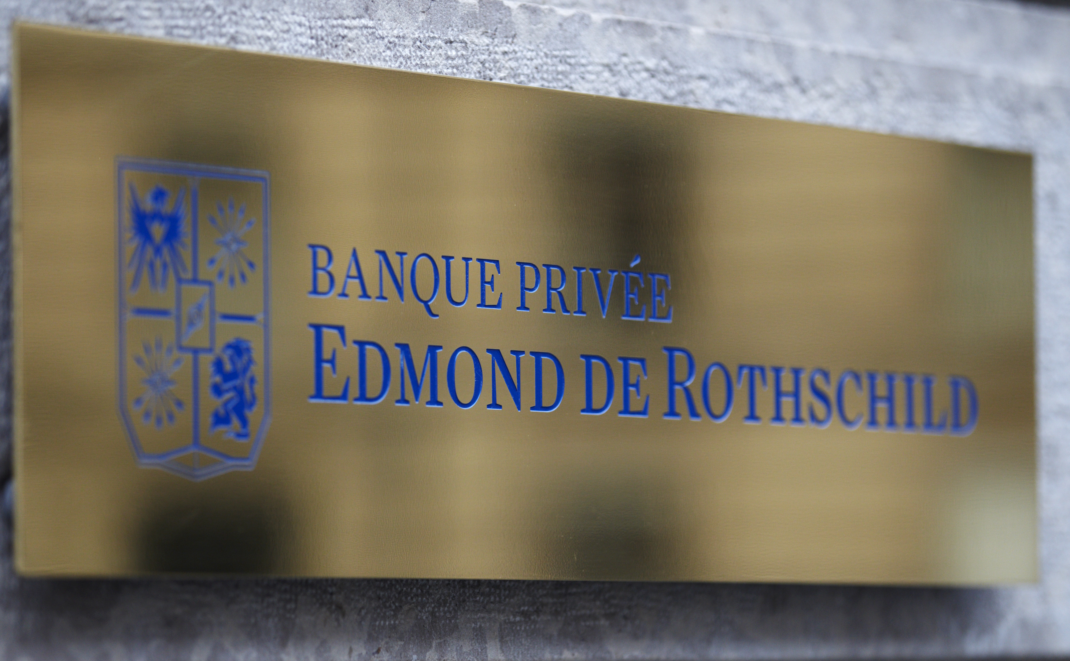 LES ROTHSCHILD. FAMILLES. BANQUES. CHATEAUX. VINS...