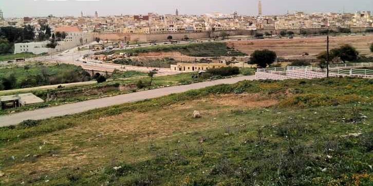 BAB TIZIMI ET SES REMPARTS A MEKNES.