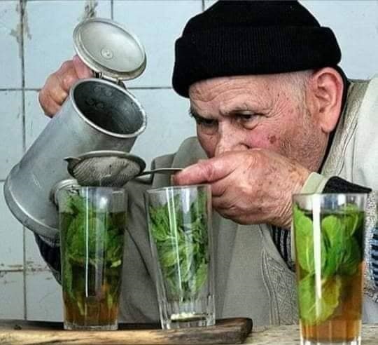 LE SUCRE EN PAIN DE SUCRE. DU MAROC.