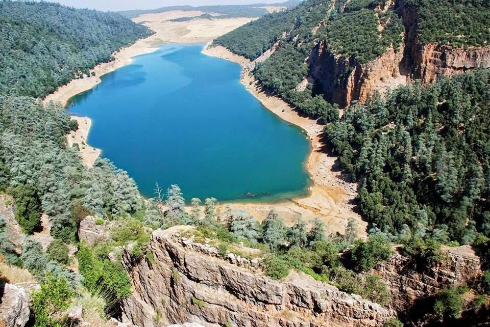 LE LAC TIGUELMAMINE. MAROC.