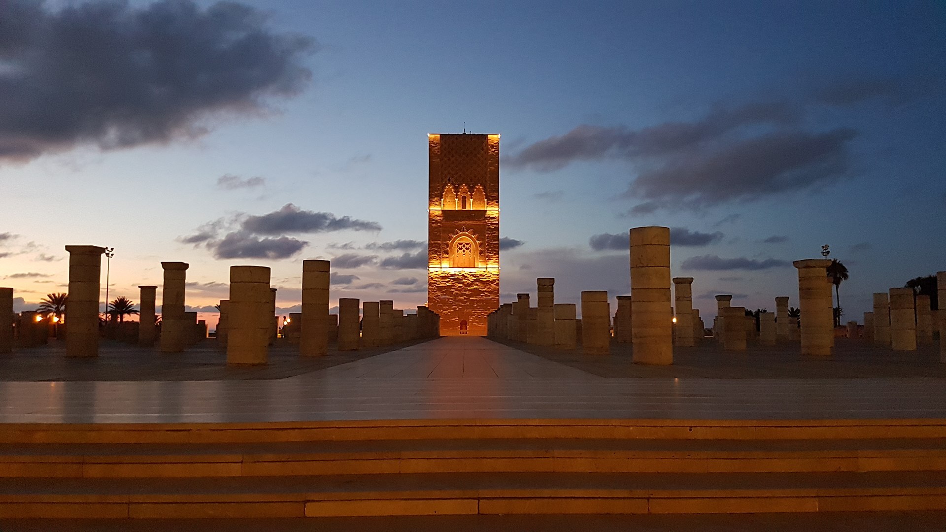 PHOTOS DE LA TOUR HASSAN A RABAT.