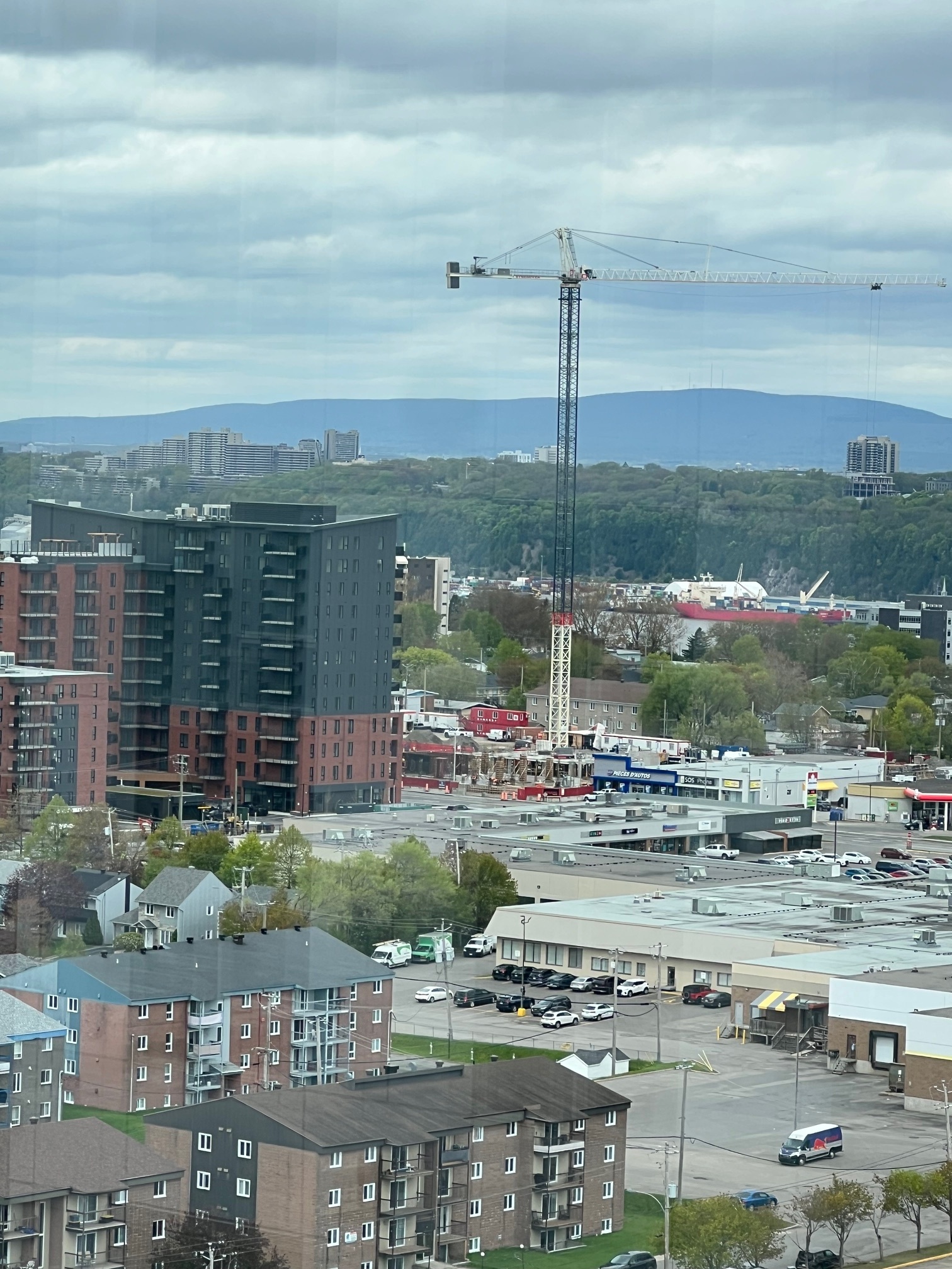 Lévis | Le Rinfret | En construction - Page 5 - SkyscraperPage Forum